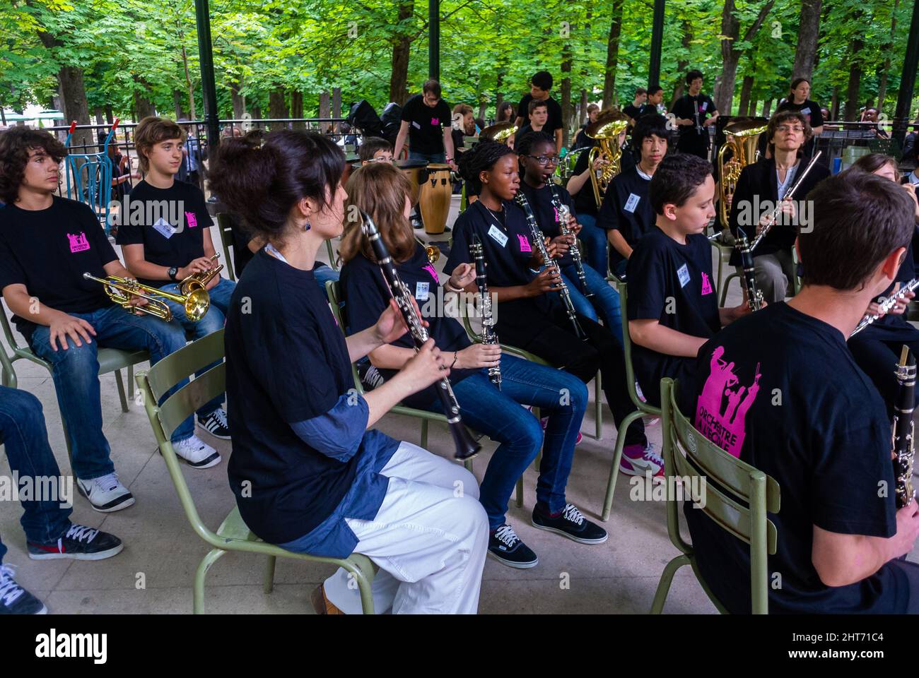 National high school orchestra hi-res stock photography and images - Alamy