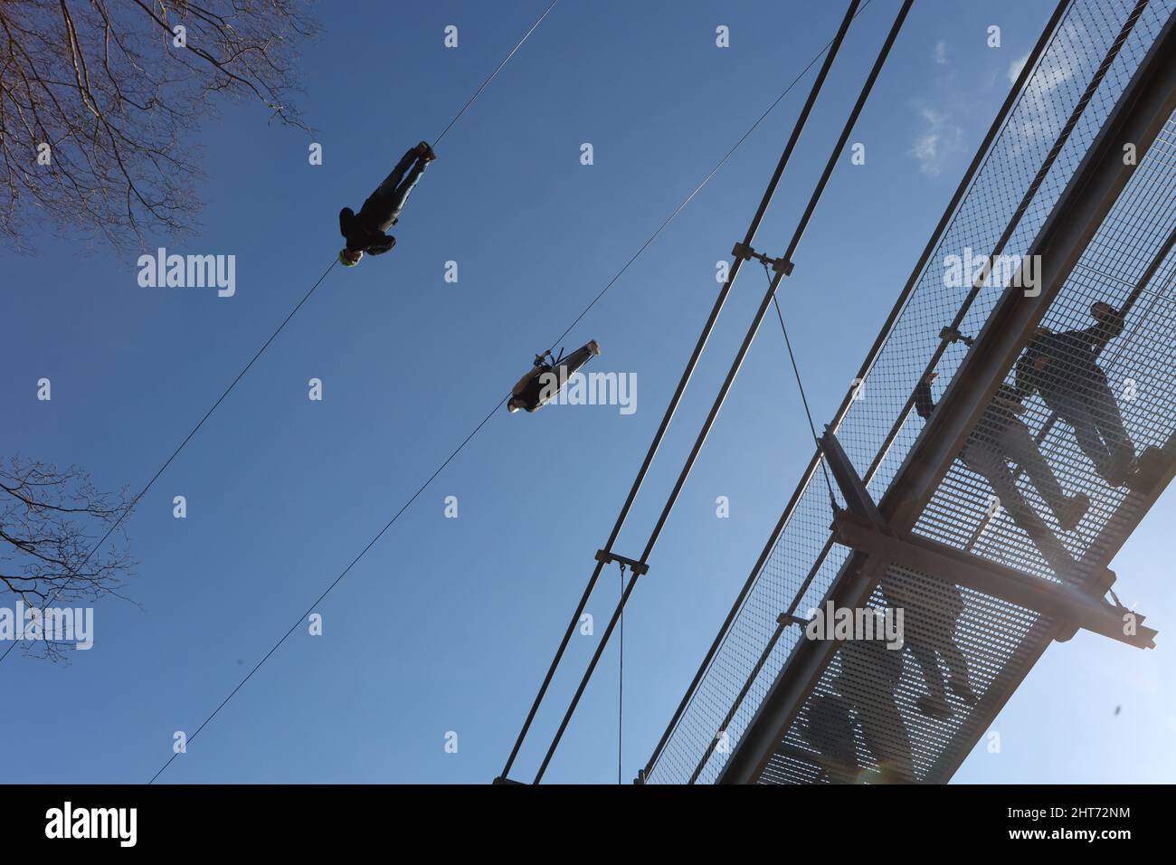 Double rope slide hi-res stock photography and images - Alamy