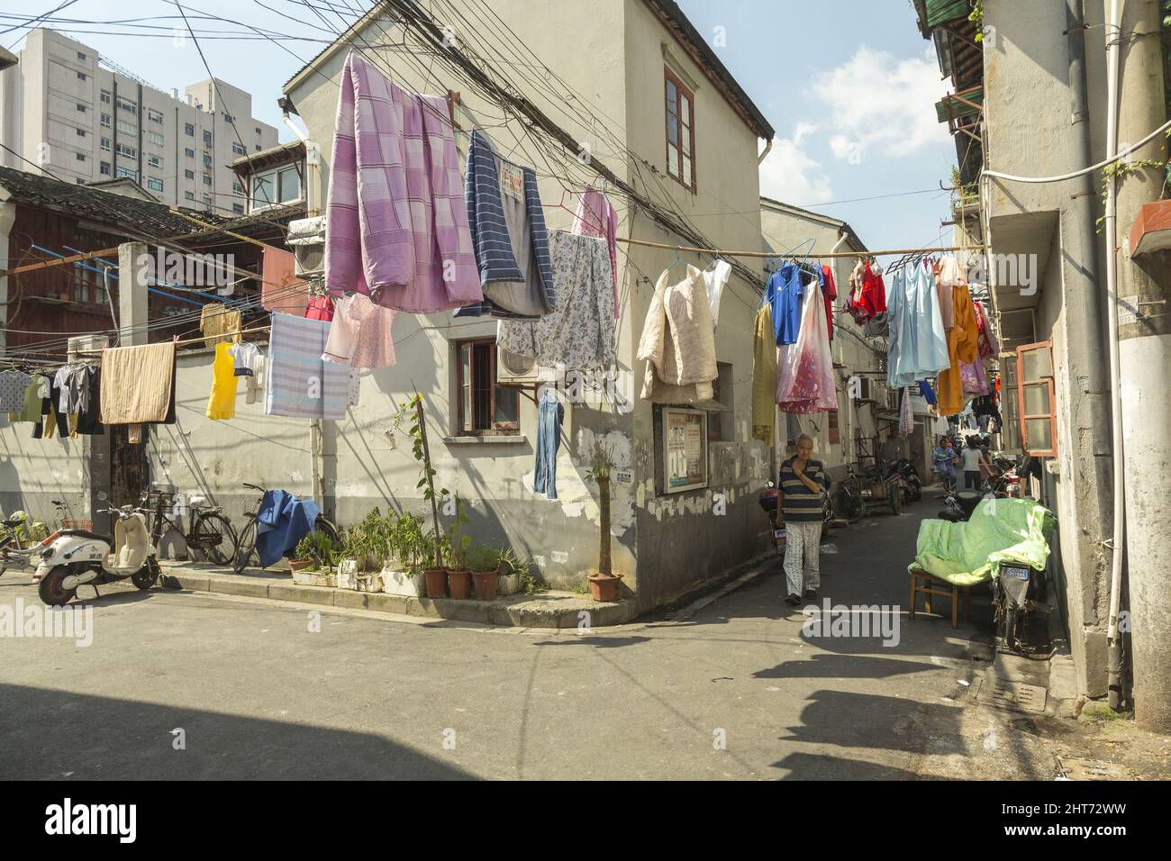 Old parts shanghai hi-res stock photography and images - Alamy