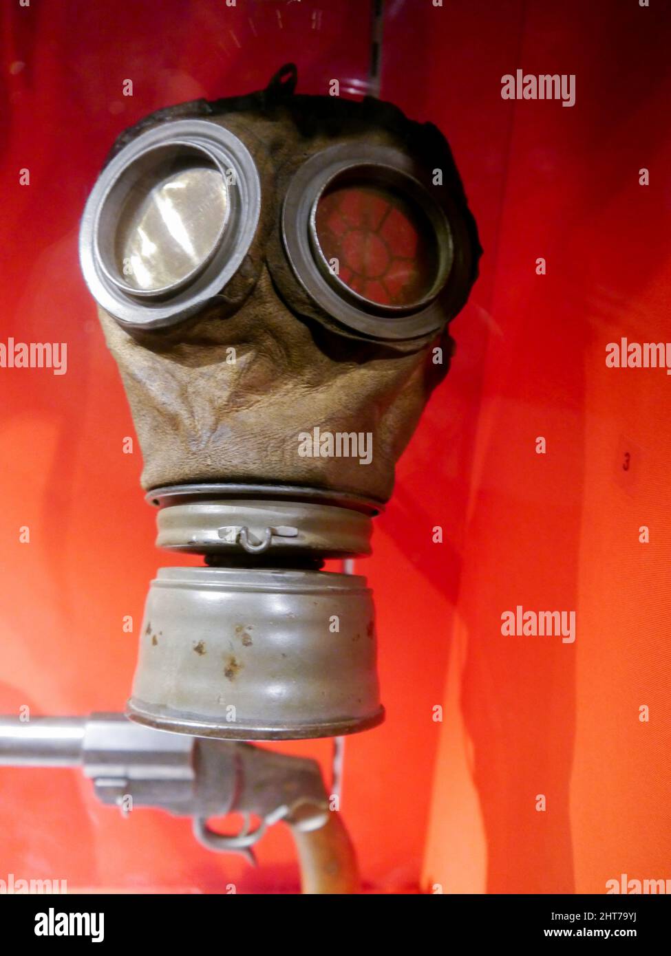 Gas mask wwi hi-res stock photography and images - Alamy
