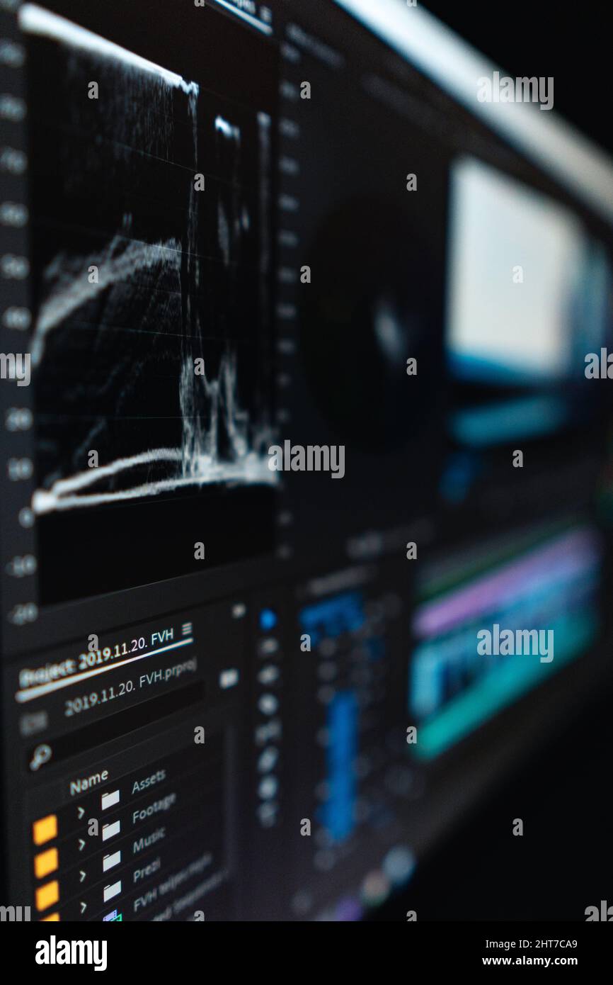 Timeline editing hi-res stock photography and images - Alamy