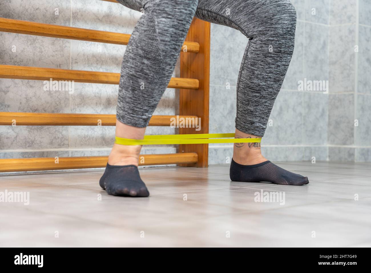 Spanish woman doing a rope exercise in a Physical therapy clinic Stock ...