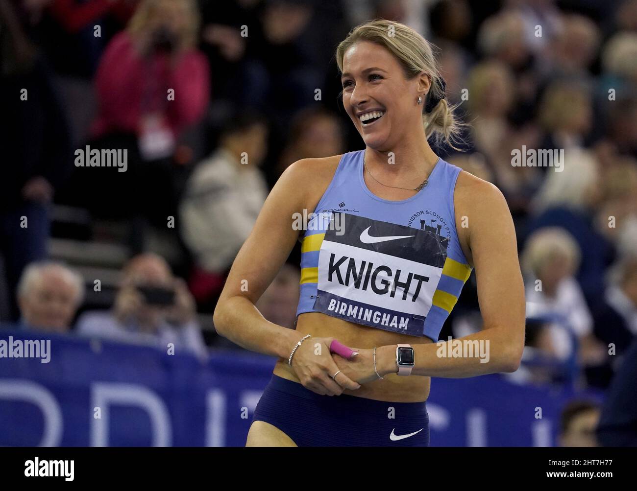 Jessie Knight celebrates winning the Women's 400 Metres Final during ...