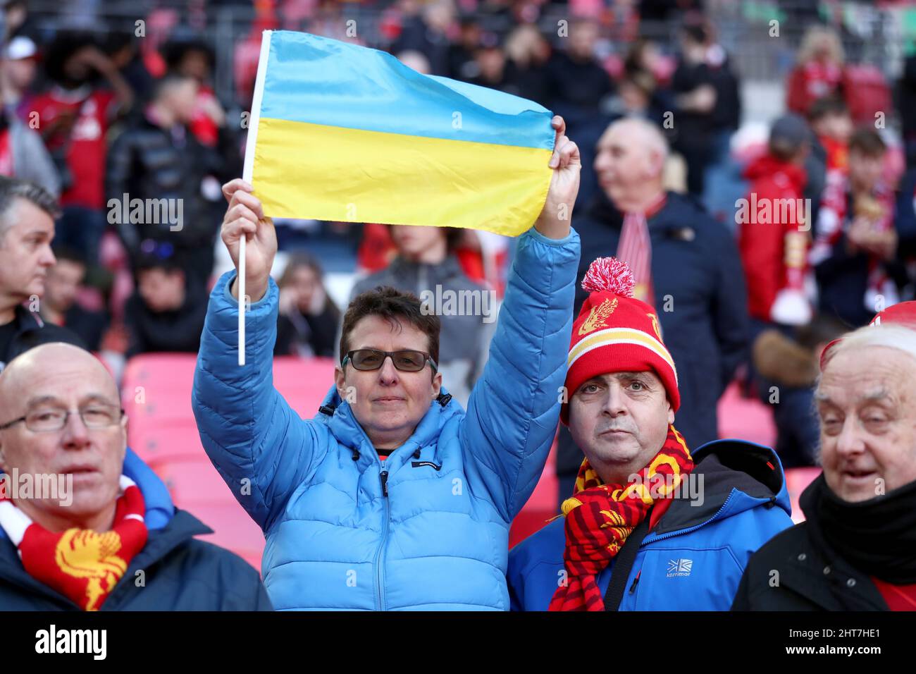 Flags liverpool chelsea carabao cup hi-res stock photography and images ...