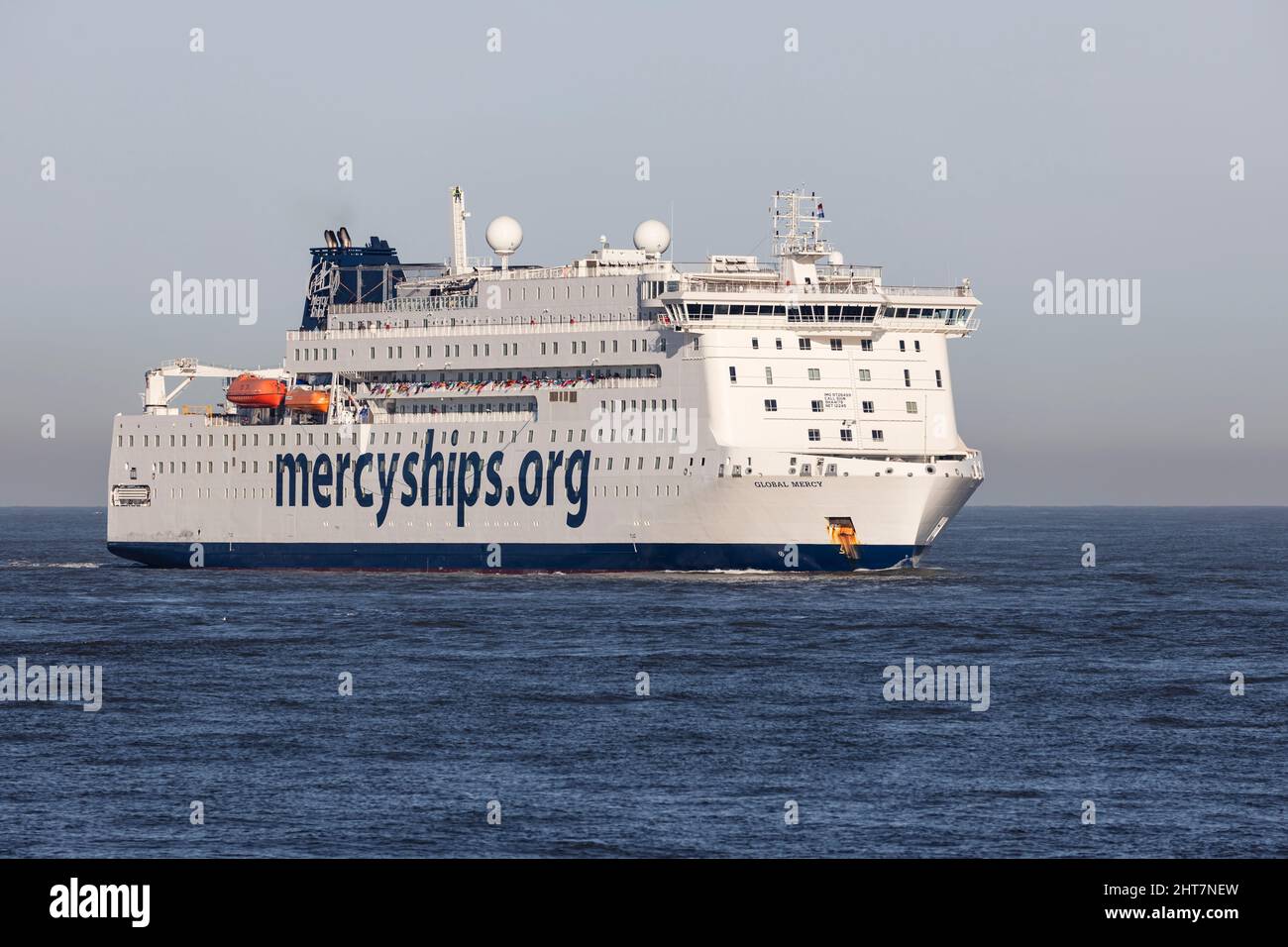 Mercy ships hi-res stock photography and images - Alamy