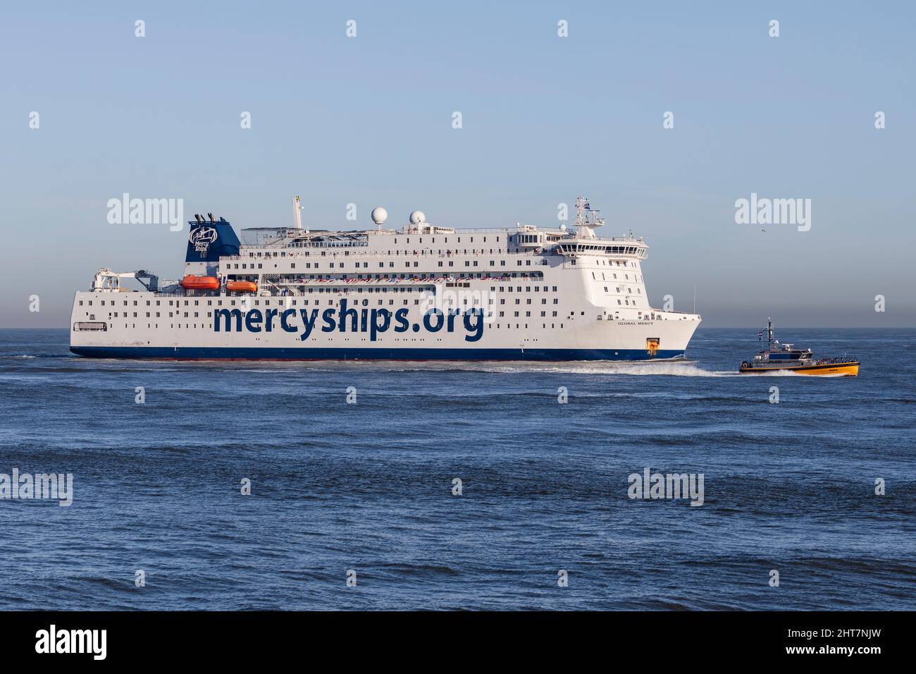 Mercy ships hi-res stock photography and images - Alamy
