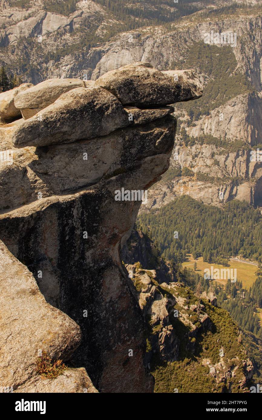 Autumnal natural landscape from Yosemite National Park, California ...