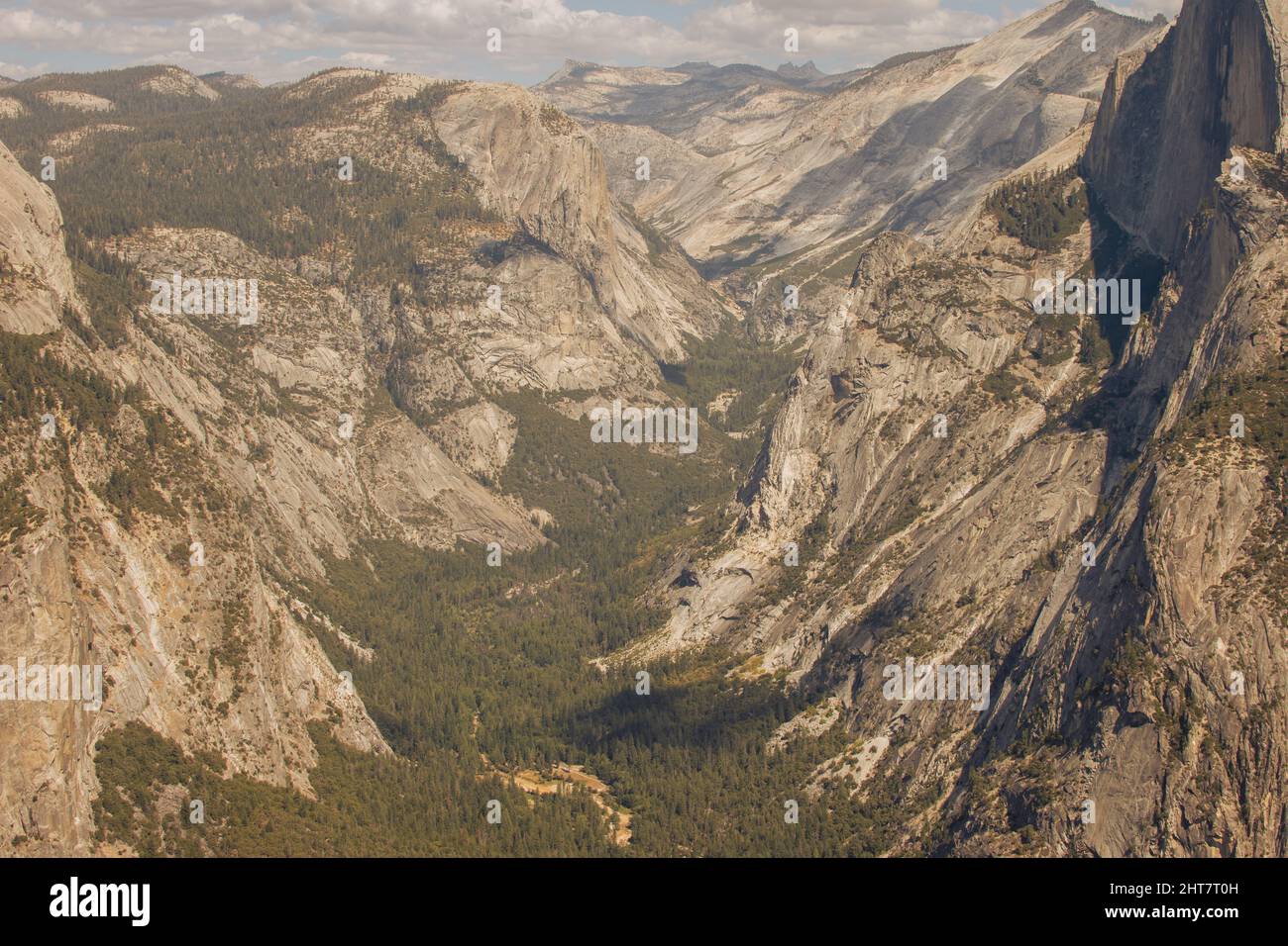 Autumnal natural landscape from Yosemite National Park, California ...