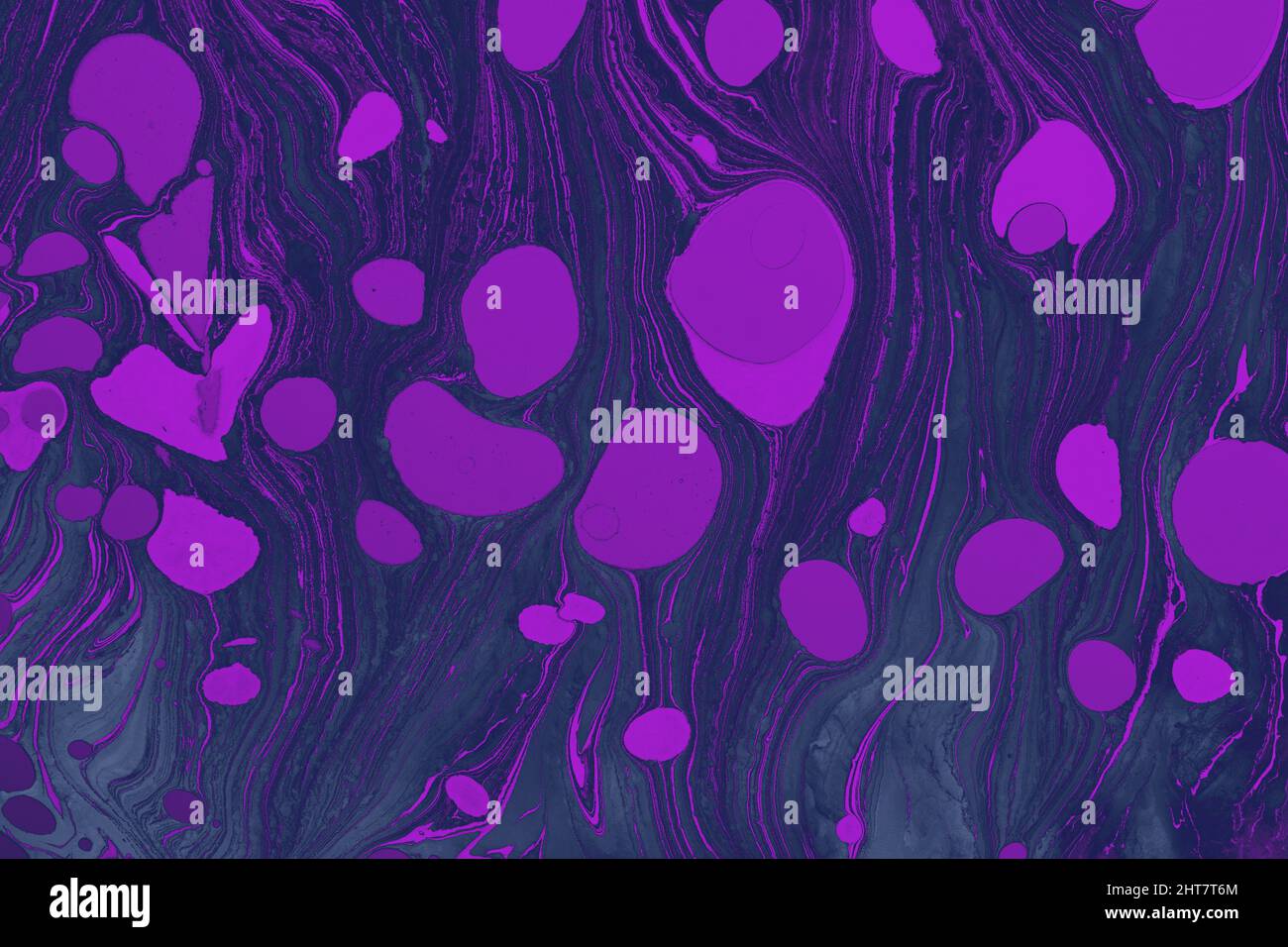 Wallpaper with shapes in purple color Stock Photo - Alamy