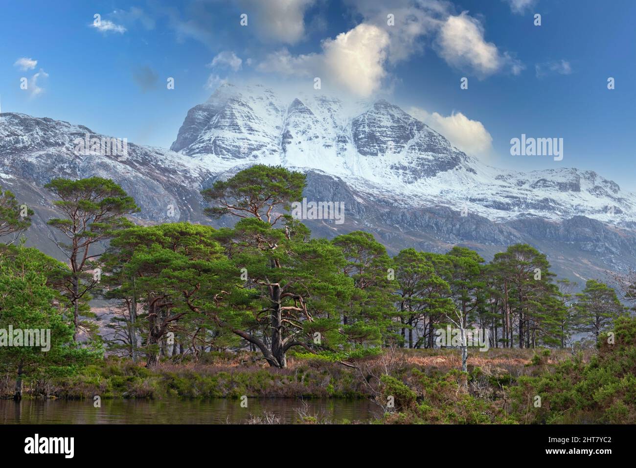 SLIOCH MOUNTAIN LOCH MAREE KINLOCHEWE SCOTLAND AN ISLAND OF CALEDONIAN ...