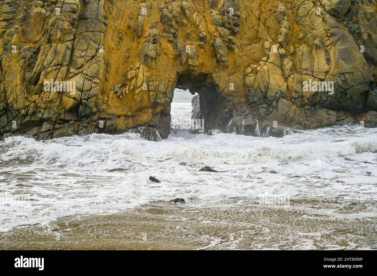Keyhole beach hi-res stock photography and images - Alamy