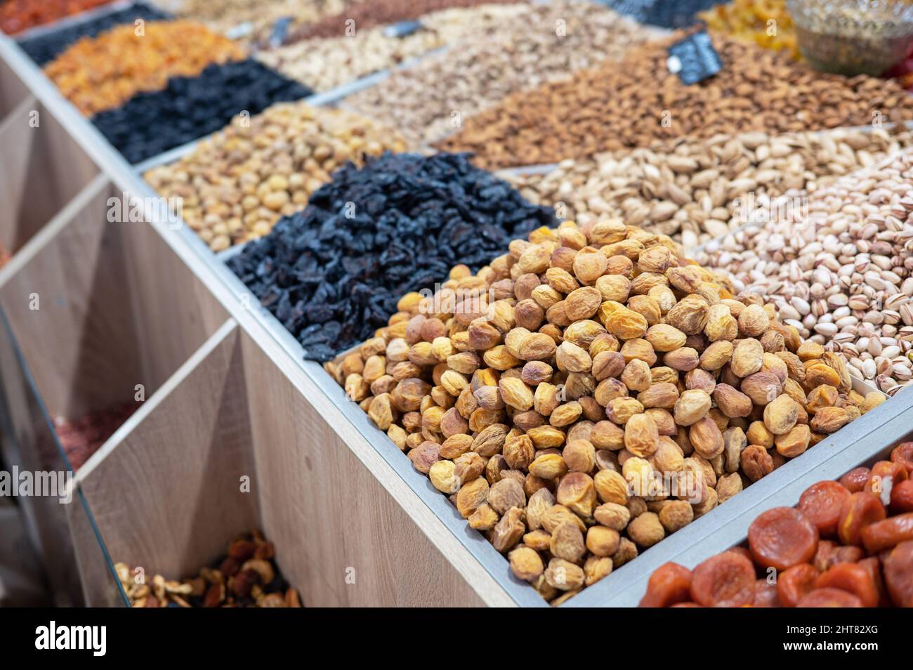 Many date fruits display hi-res stock photography and images - Alamy