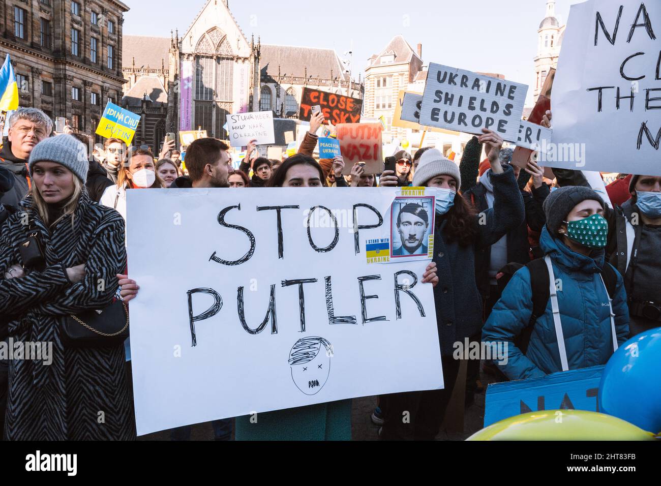 Poster against ukrainian war hi-res stock photography and images - Alamy
