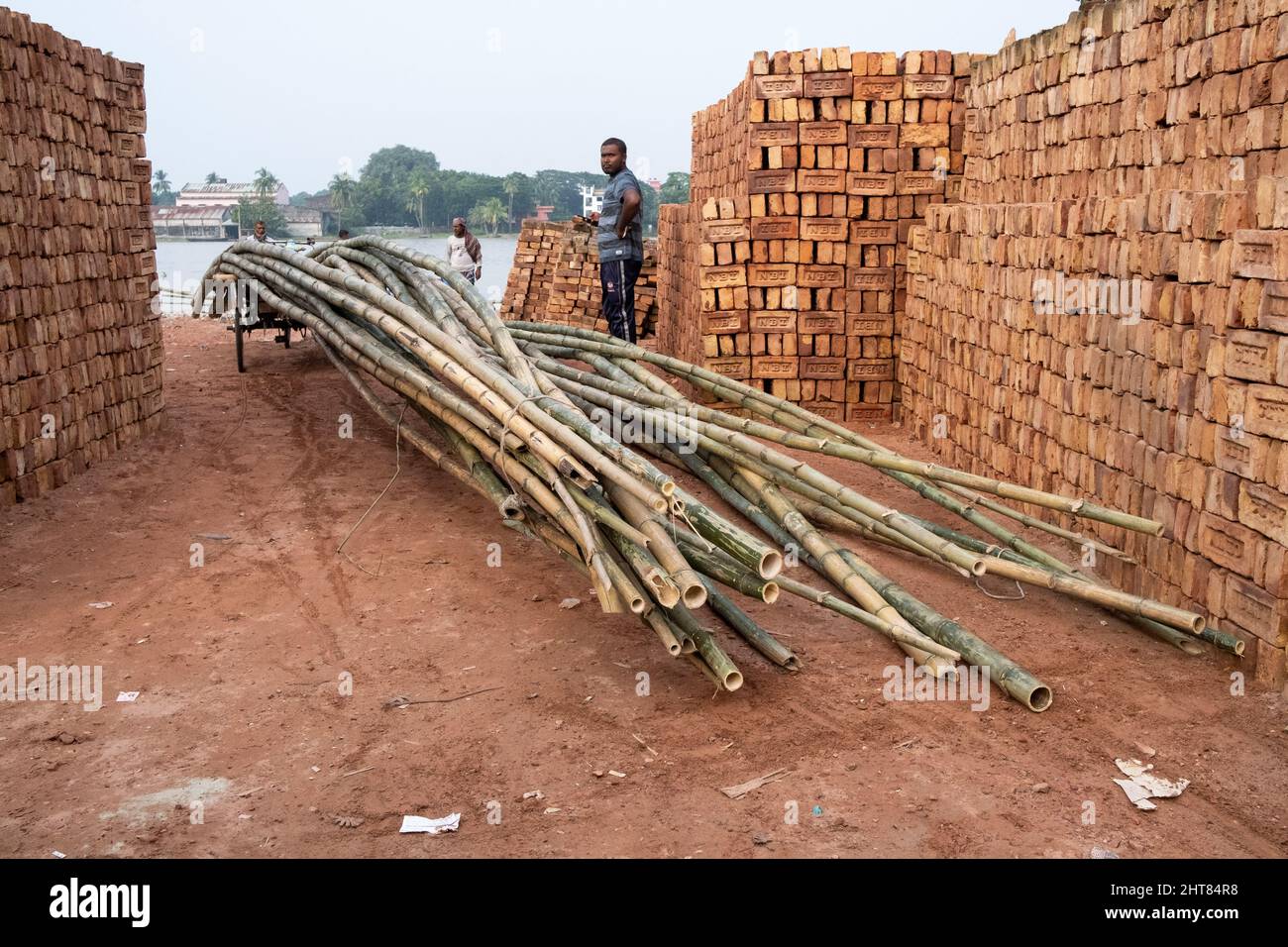 Bangladesh, Khulna the 2021-10-26. Daily life in Khulna (Bengali: খুলনা ...