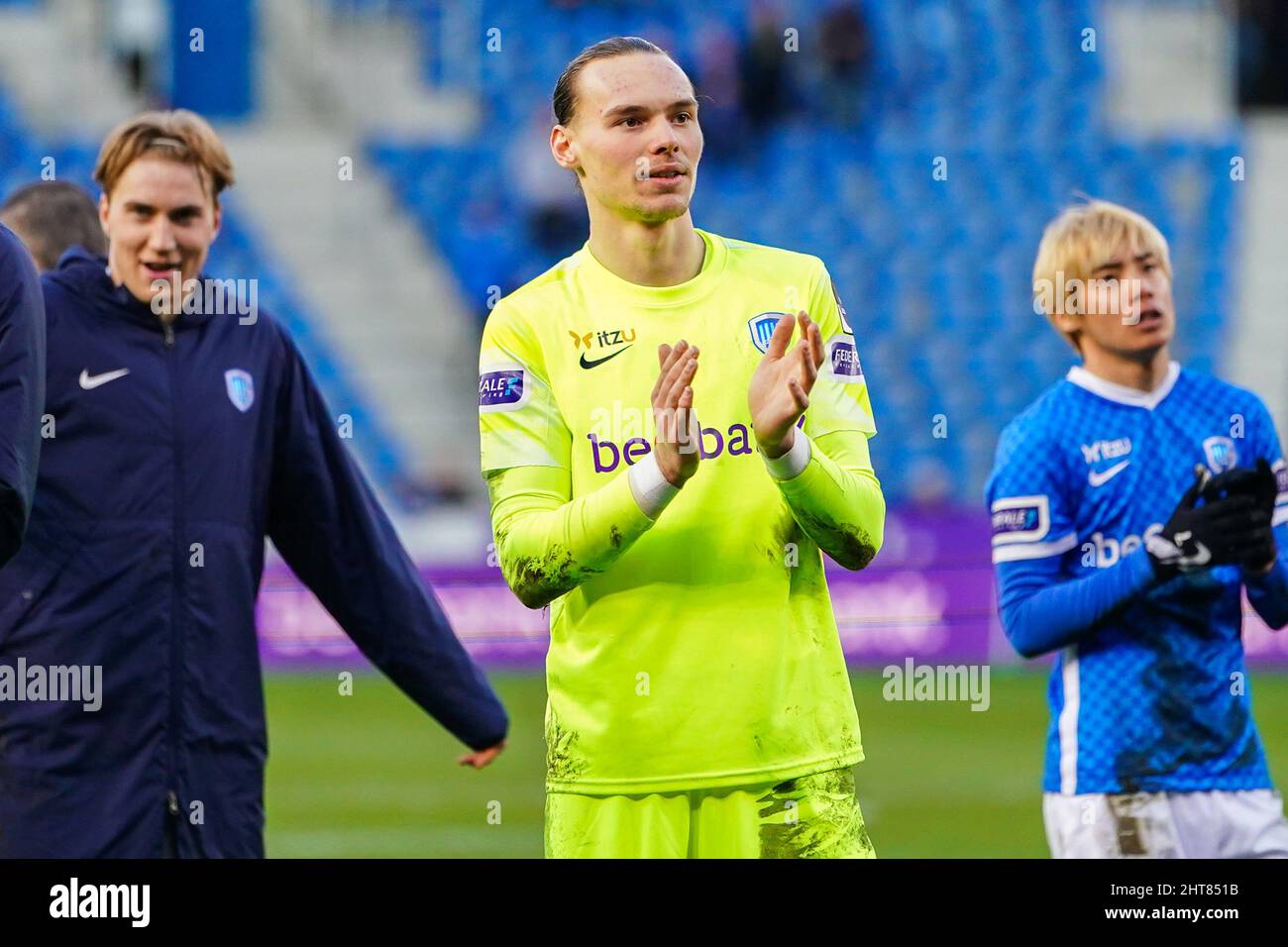 GENK, BELGIUM - FEBRUARY 27: Maarten Vandevoordt of KRC Genk during the ...
