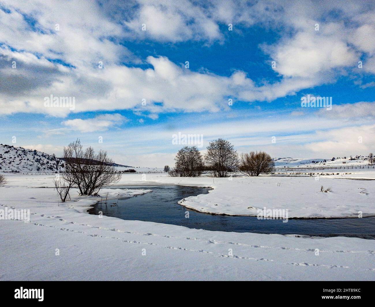 Cloud field river hi-res stock photography and images - Alamy