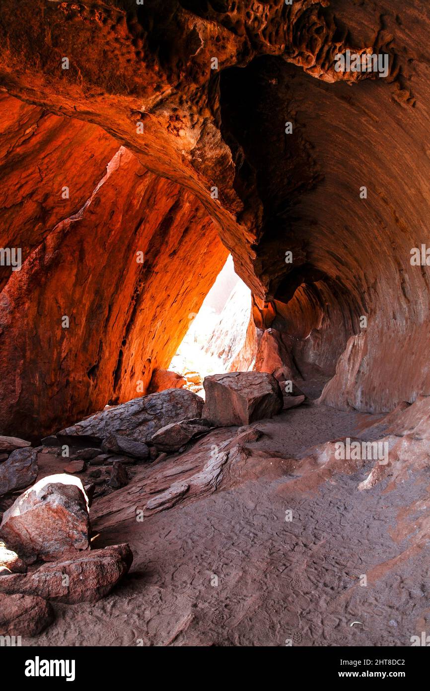 Vertical shot of a cave in the Northern Territory of Australia Stock ...