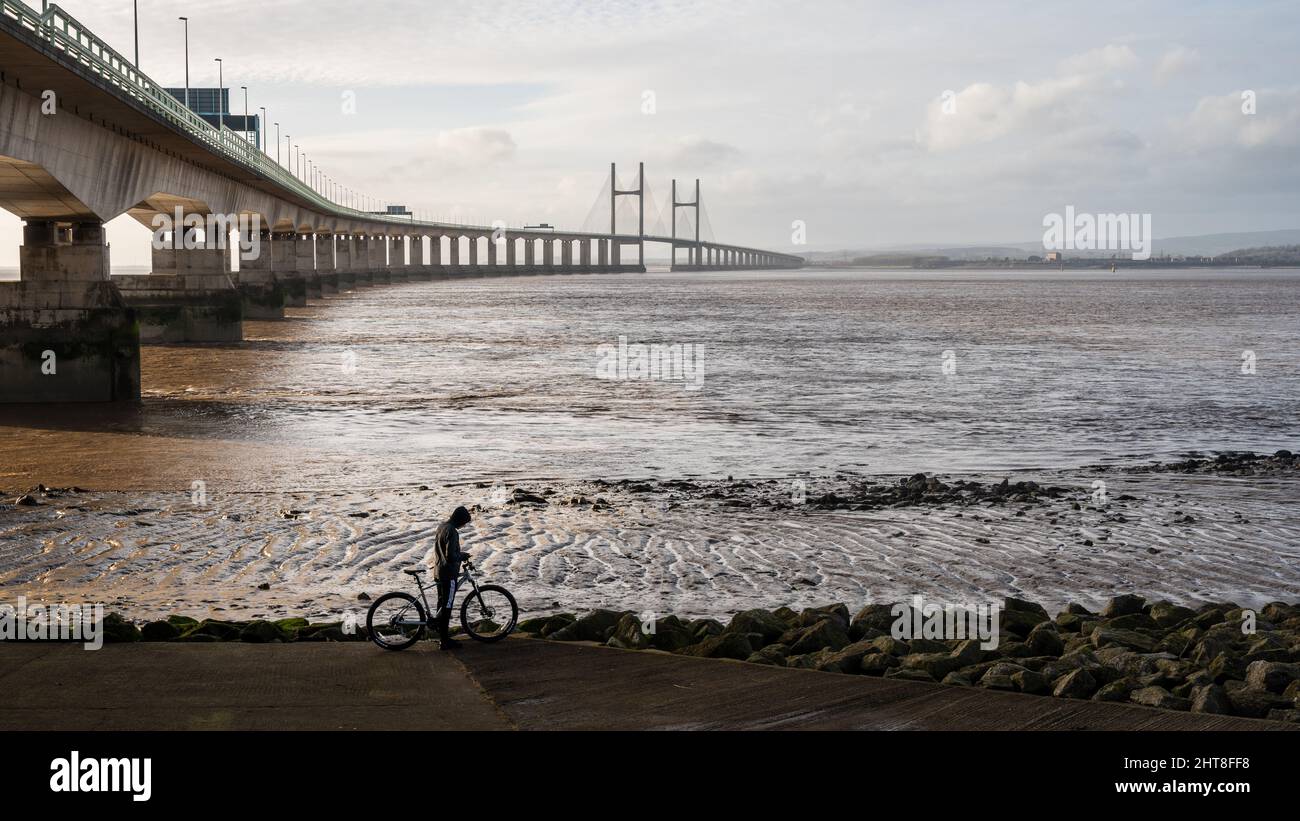 M4 bridge hi-res stock photography and images - Alamy