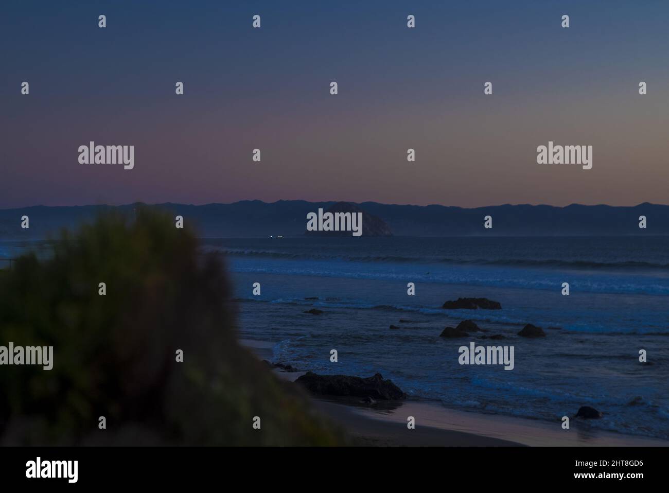 Beautiful ocean view sunset hi-res stock photography and images - Alamy