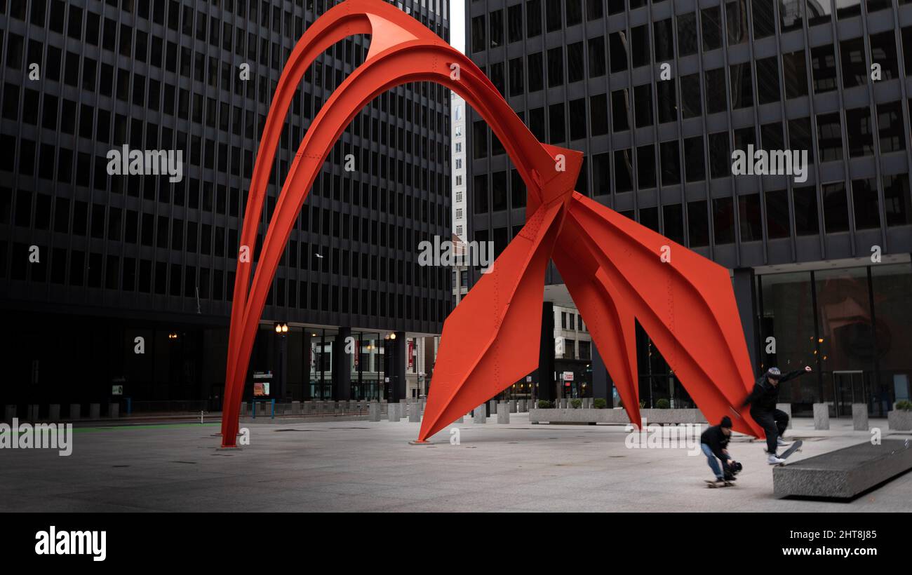 Famous Flamingo statue in Federal Plaza in Chicago Stock Photo - Alamy