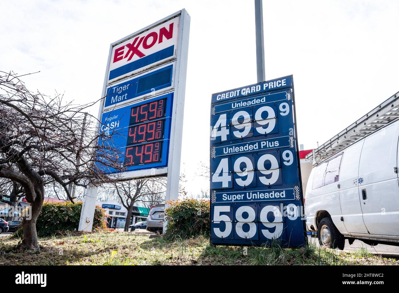 February 27, 2022 - Washington, DC, United States: High gas prices at ...