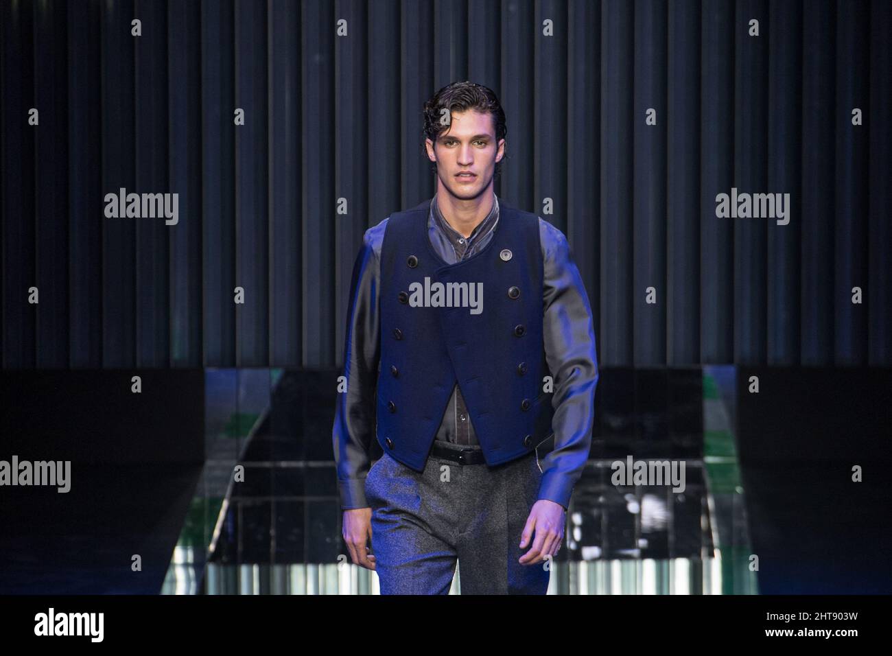 Milan Fashion Week - Women F/W 22-23 Giorgio Armani Fashion Show ...