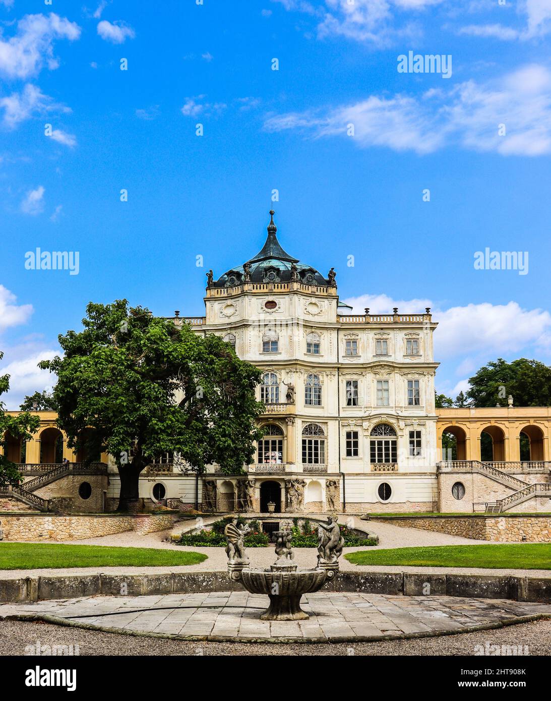 Vertical shot of Ploskovice Castle, Zamek Ploskovice. Czechia Stock ...