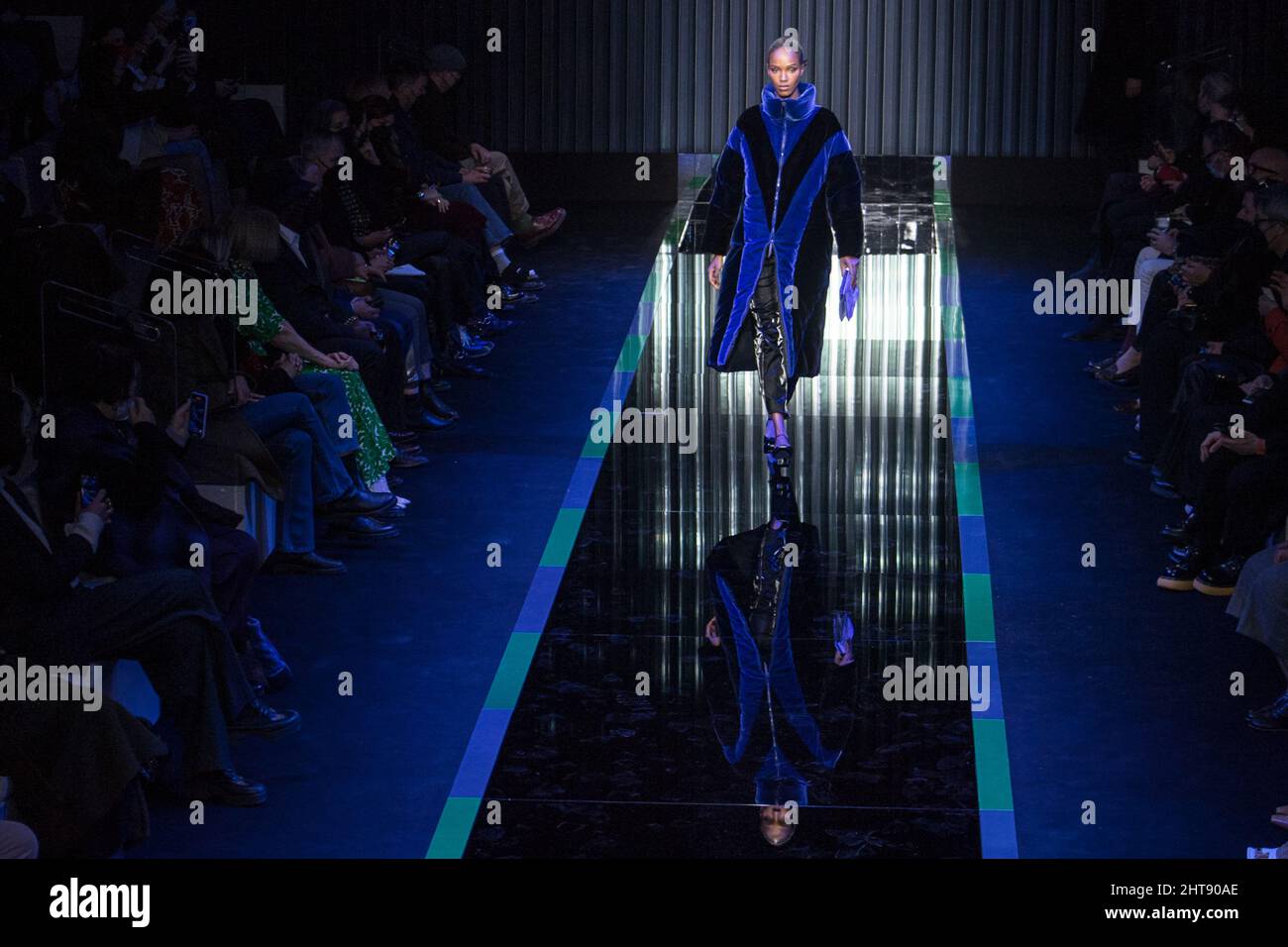 Milan Fashion Week - Women F/W 22-23 Giorgio Armani Fashion Show ...