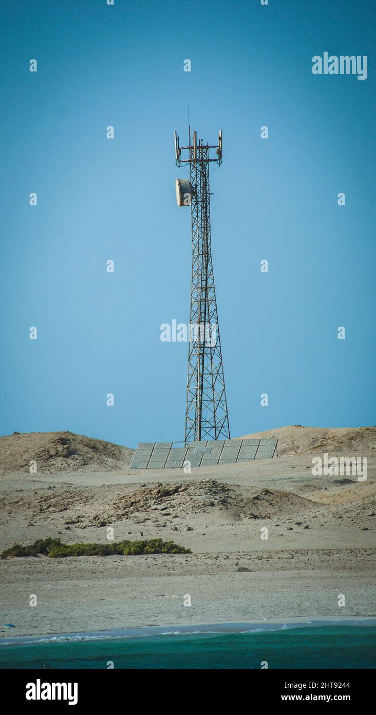 Mobile connection tower hi-res stock photography and images - Alamy