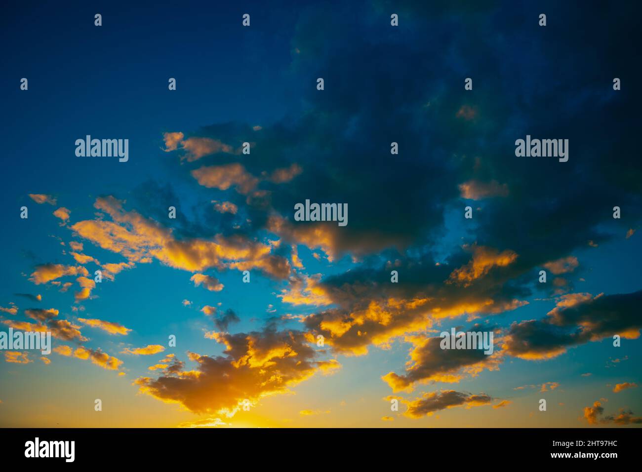 Partly sunny day dramatic hi-res stock photography and images - Alamy