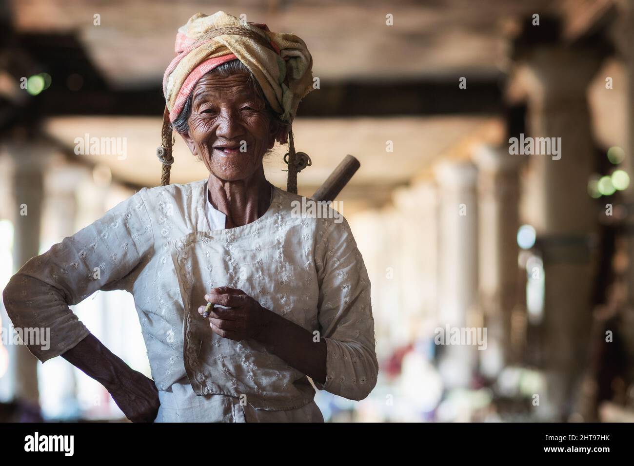 Burmese landmark hi-res stock photography and images - Alamy