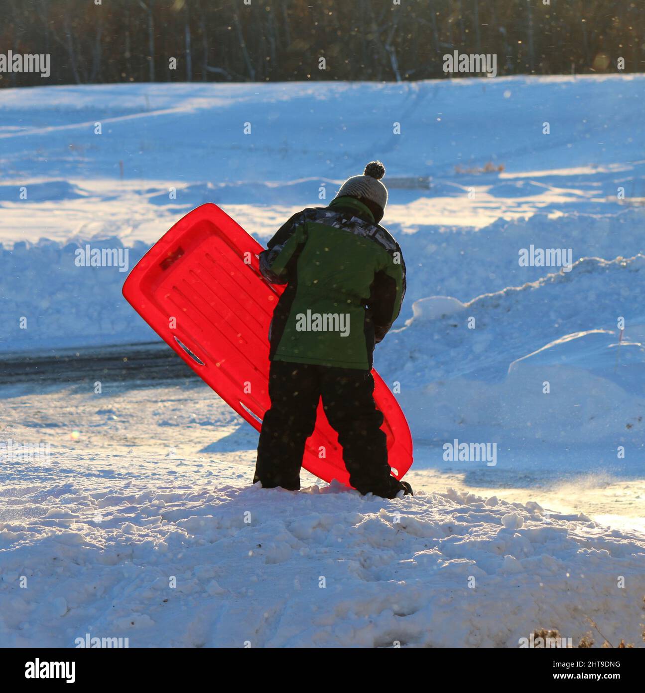 Playing outside in Minnesota winter Stock Photo - Alamy