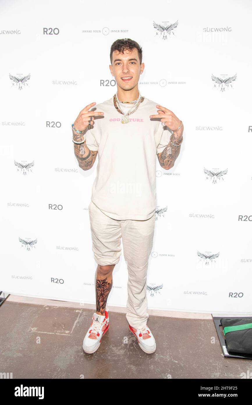 Malibu, USA. 26th Feb, 2022. YNG Zuck attends Tracy Park Gallery ...