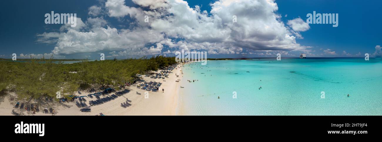 Beautiful panoramic view of the beach in the Bahamas Stock Photo - Alamy