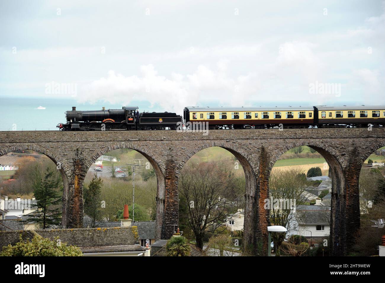 "Lydham Manor" (running as class pioneer 7800 "Torquay Manor") on ...