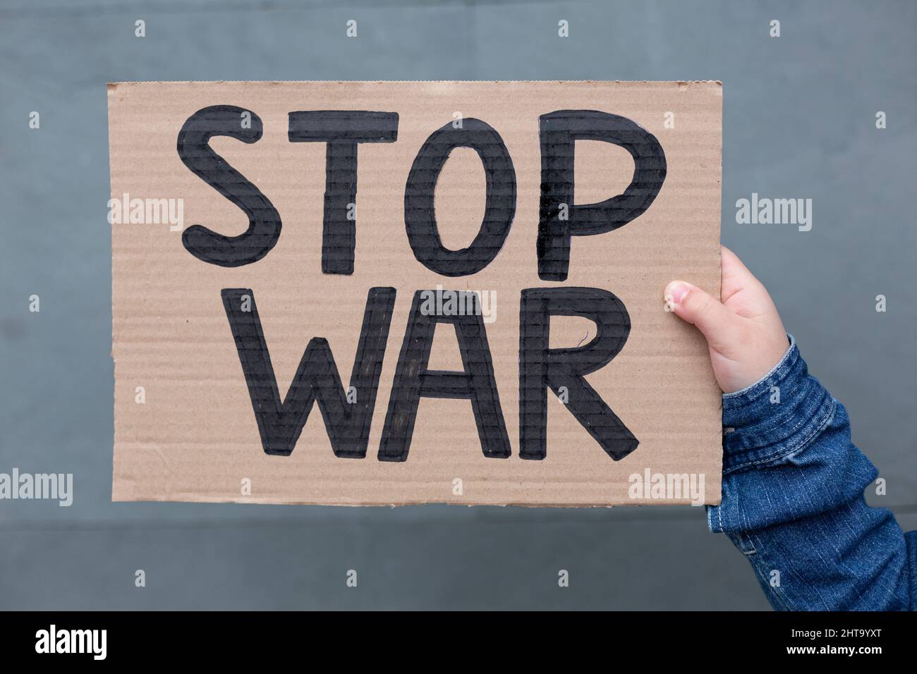 Peace anti war protest message hi-res stock photography and images - Alamy