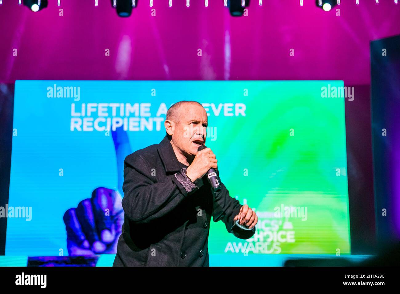 Performer Johnny Clegg on stage at Comics Choice Awards Stock Photo - Alamy