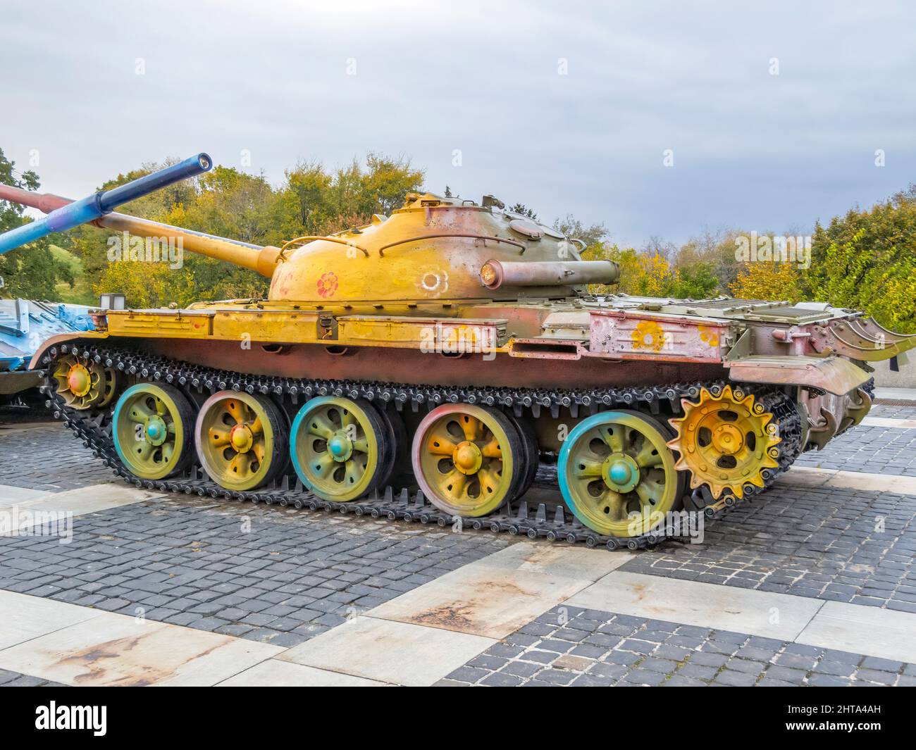 Ukrainian tanks hi-res stock photography and images - Alamy
