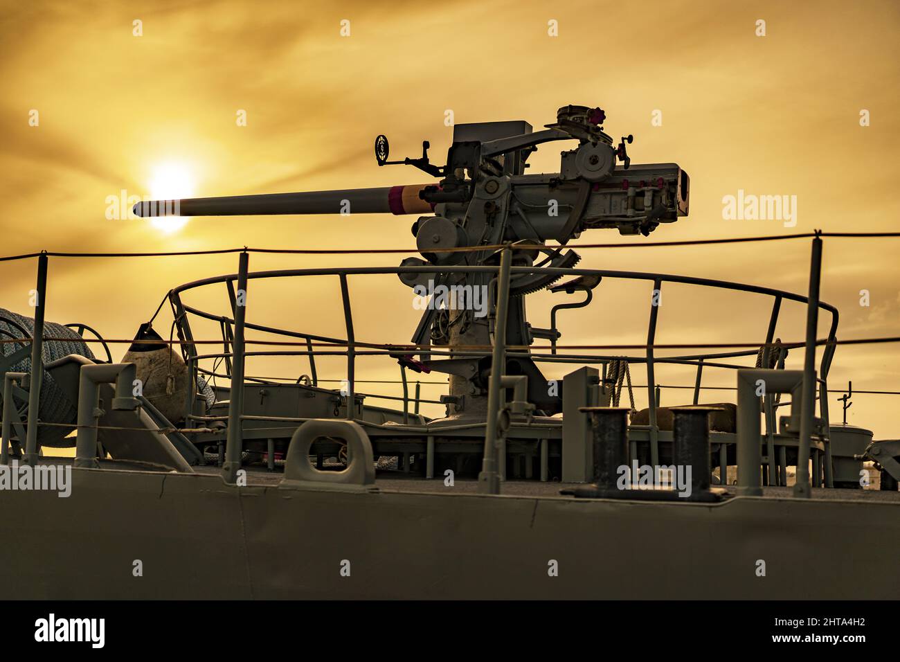 Cannon on combat ship hi-res stock photography and images - Alamy