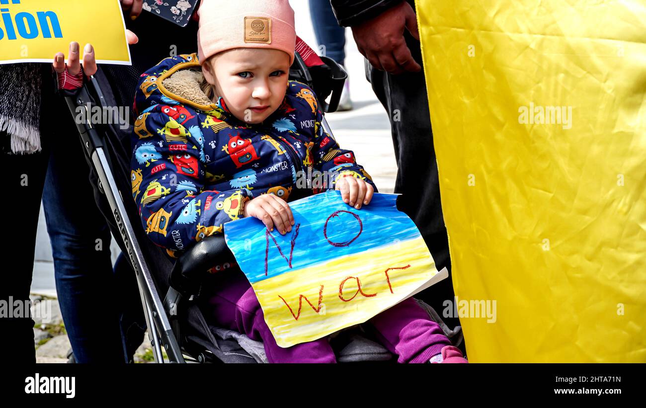 Cursed children hi-res stock photography and images - Alamy