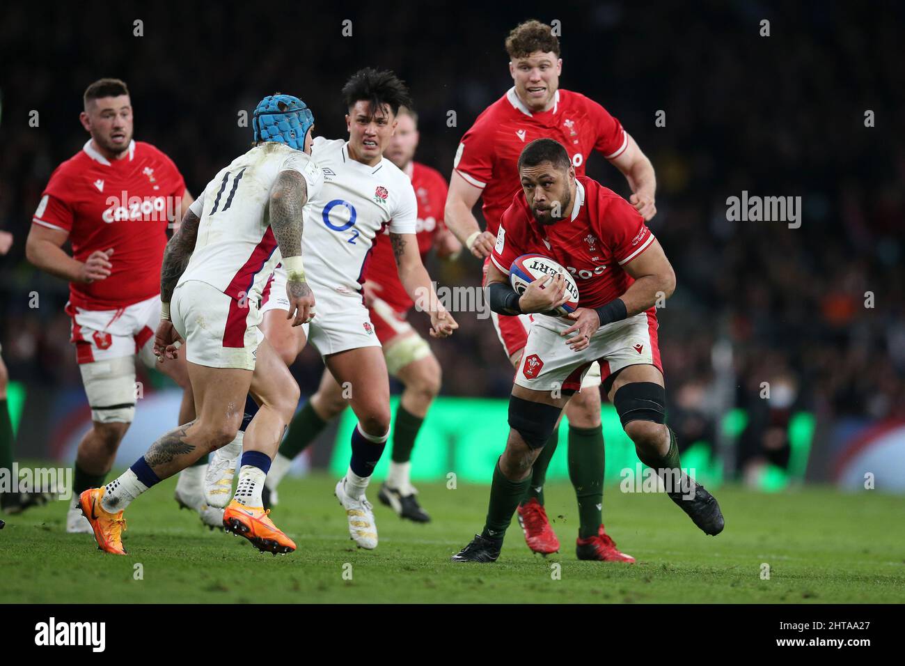 Taulupe faletau wales 2022 hi-res stock photography and images - Alamy