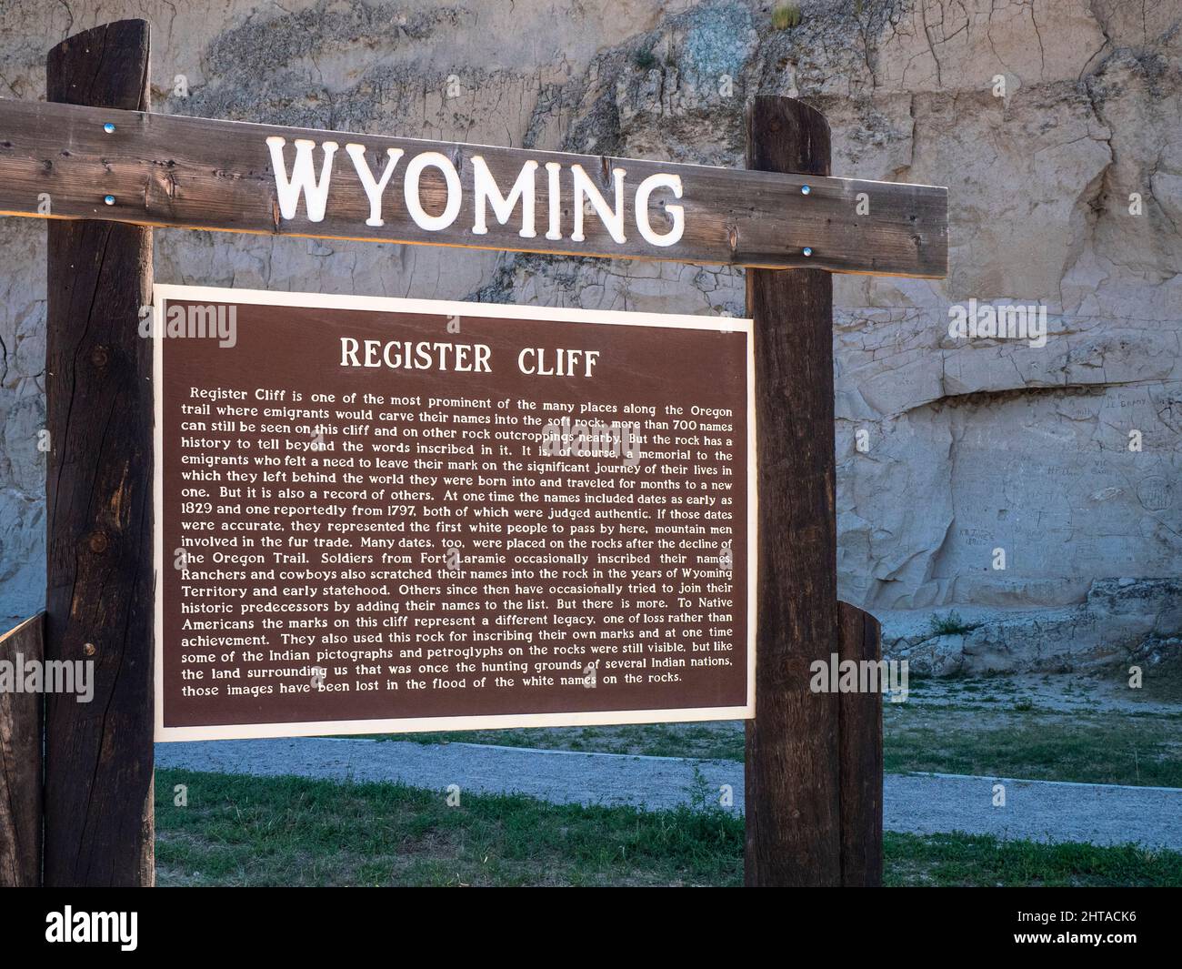 Register Cliff historic sign and information about the Oregon Trail and ...