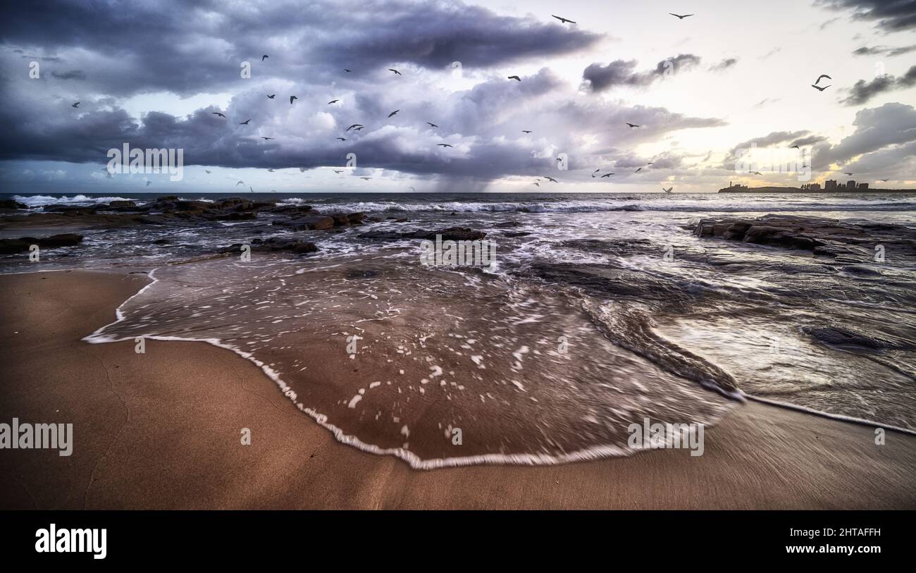Dawn and sunrise shoot at Alexandra Headland Beach on the Sunshine ...