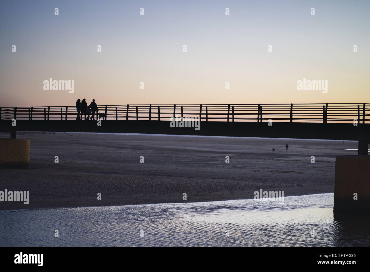 Business people walking over bridge hi-res stock photography and images ...