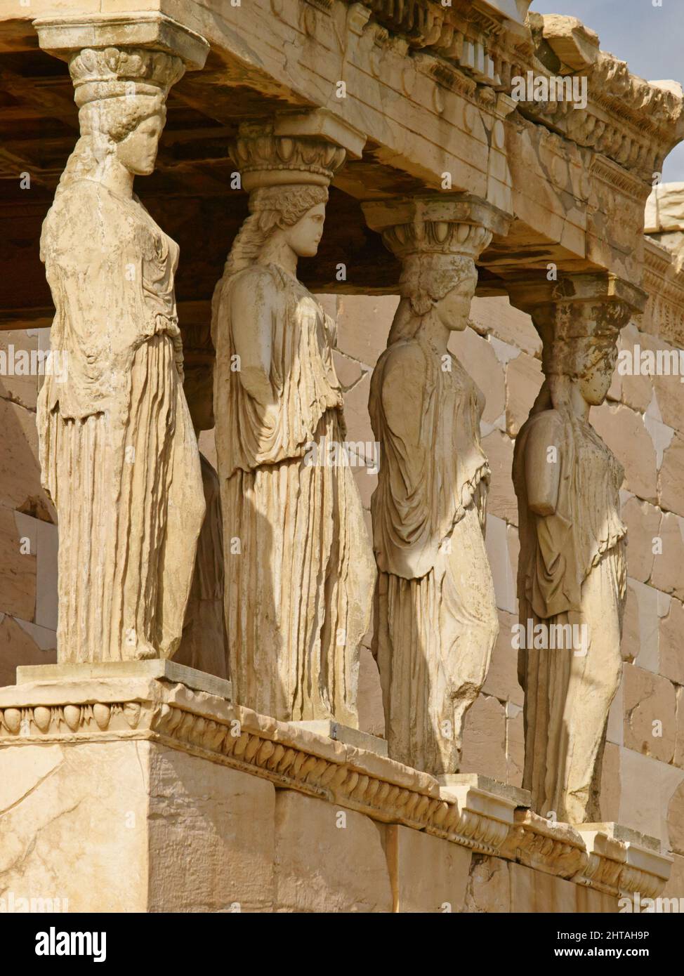 Crumbling pillar hi-res stock photography and images - Alamy