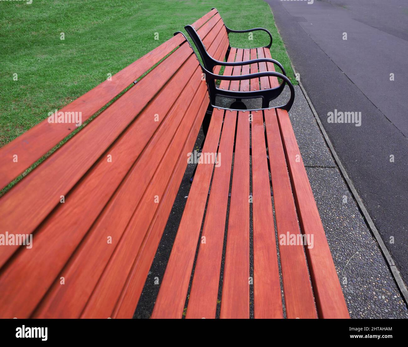 Cast frame hi-res stock photography and images - Alamy