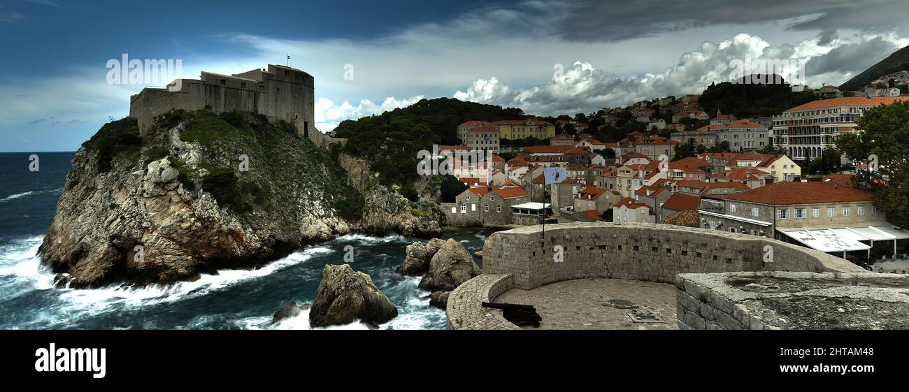 Panoramic view of the beautiful city of Dubrovnik, Croatia buildings ...