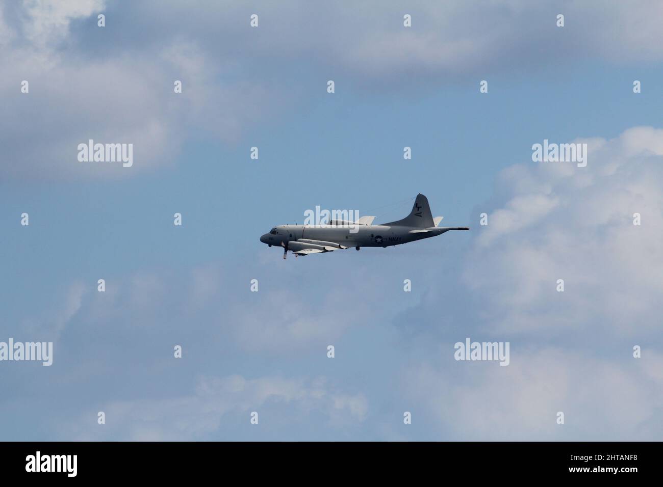 Beautiful view of an airplane in flight Stock Photo - Alamy