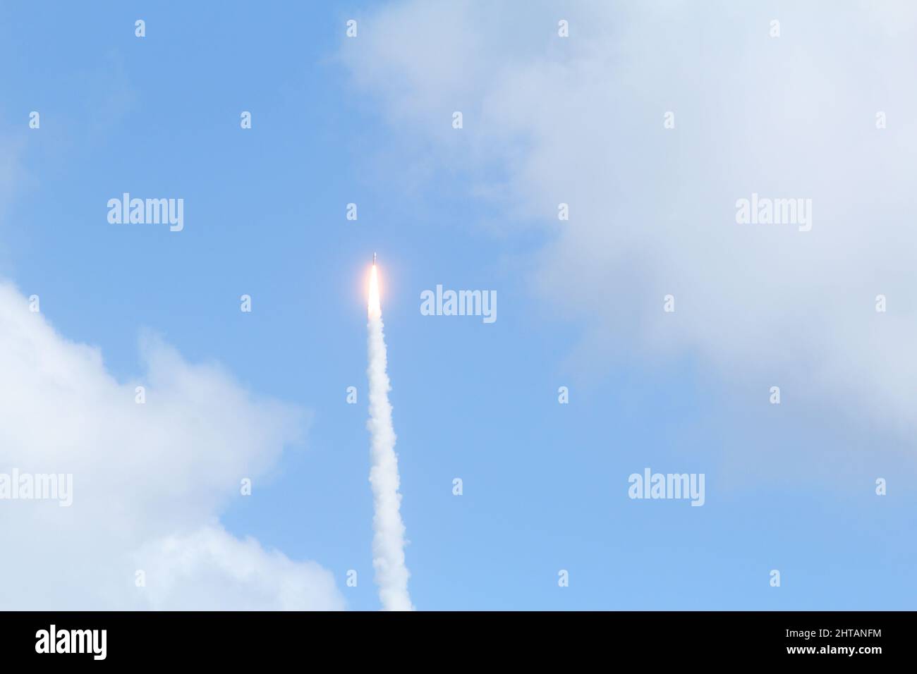 High speed launch hi-res stock photography and images - Alamy