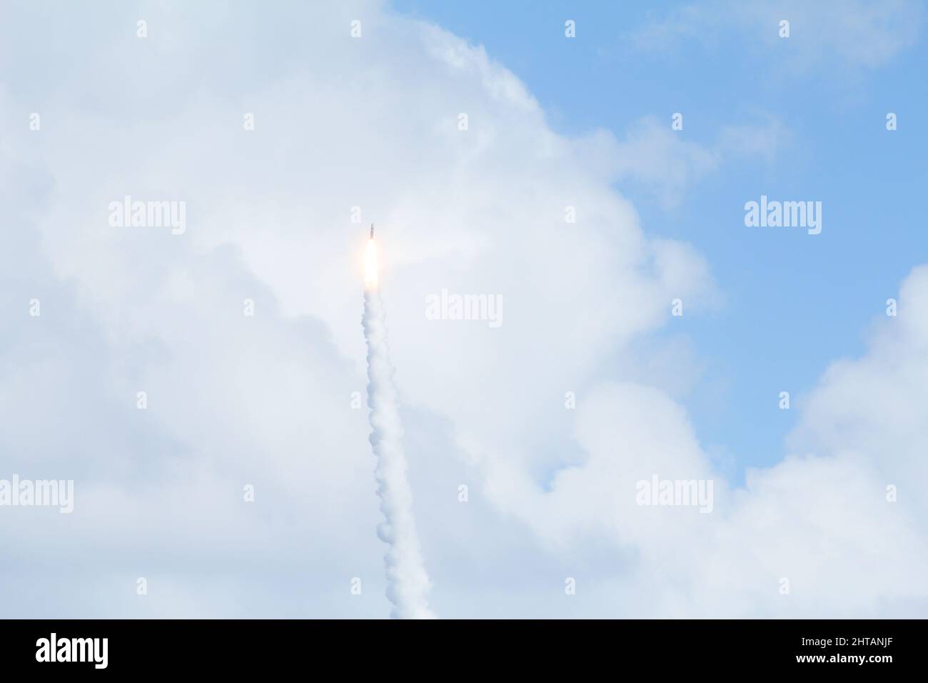 High speed launch hi-res stock photography and images - Alamy